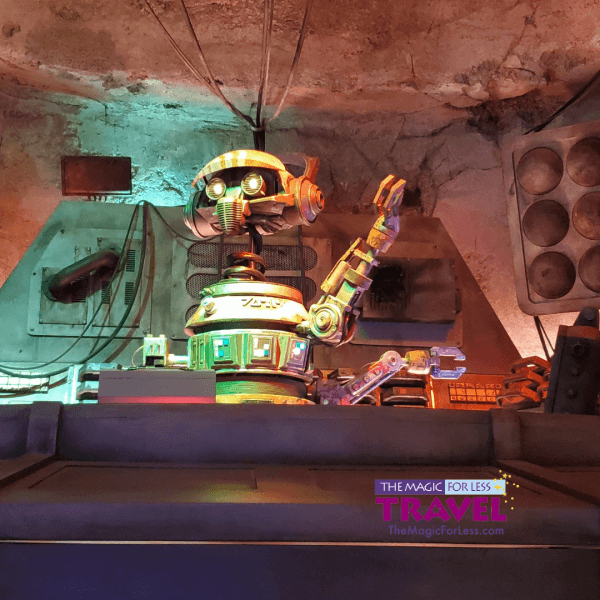 Oga's Cantina in Disney's Hollywood Studios - It's out of this world!